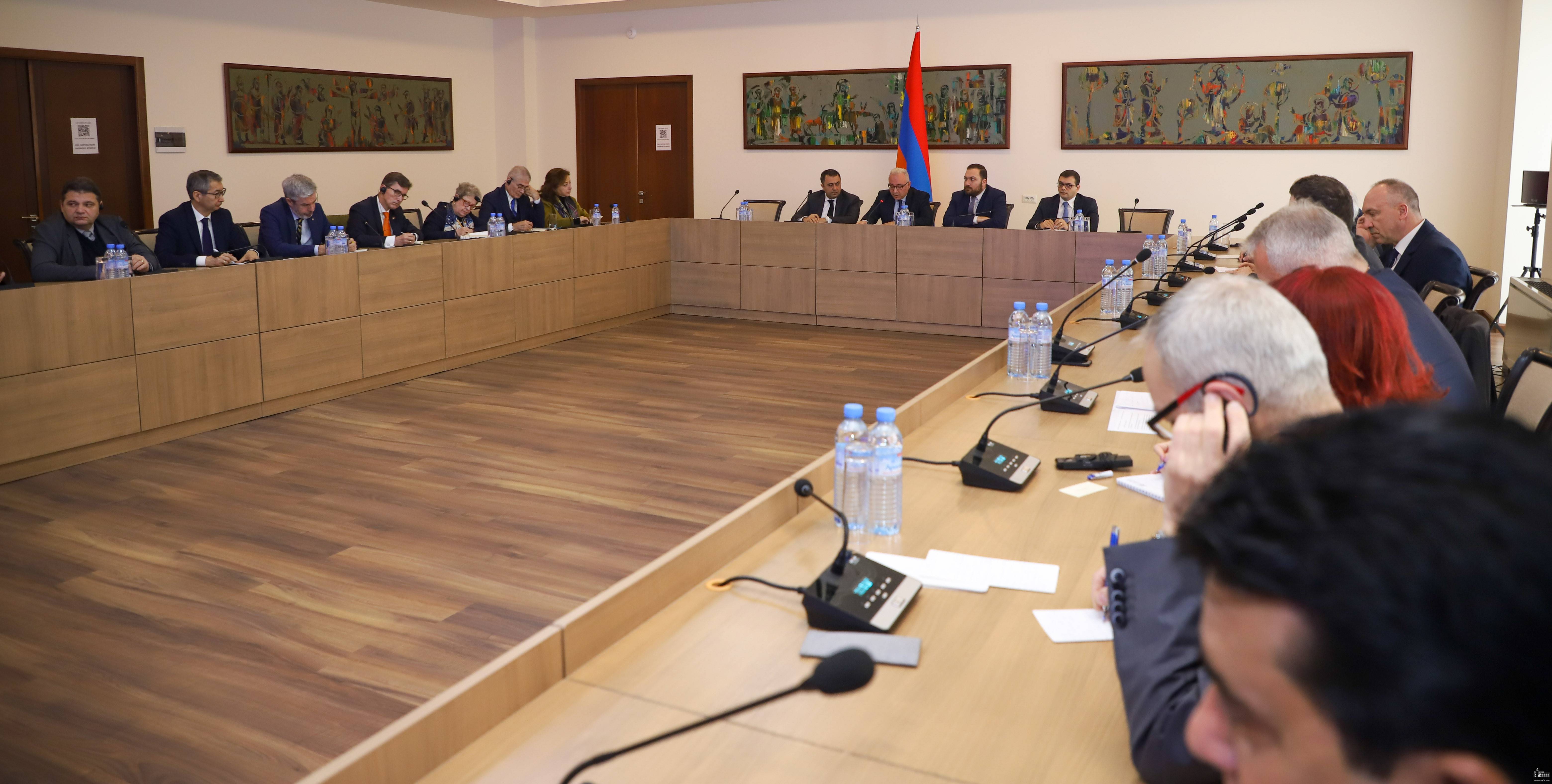 Meeting with the Heads of diplomatic missions, accredited in Armenia ...