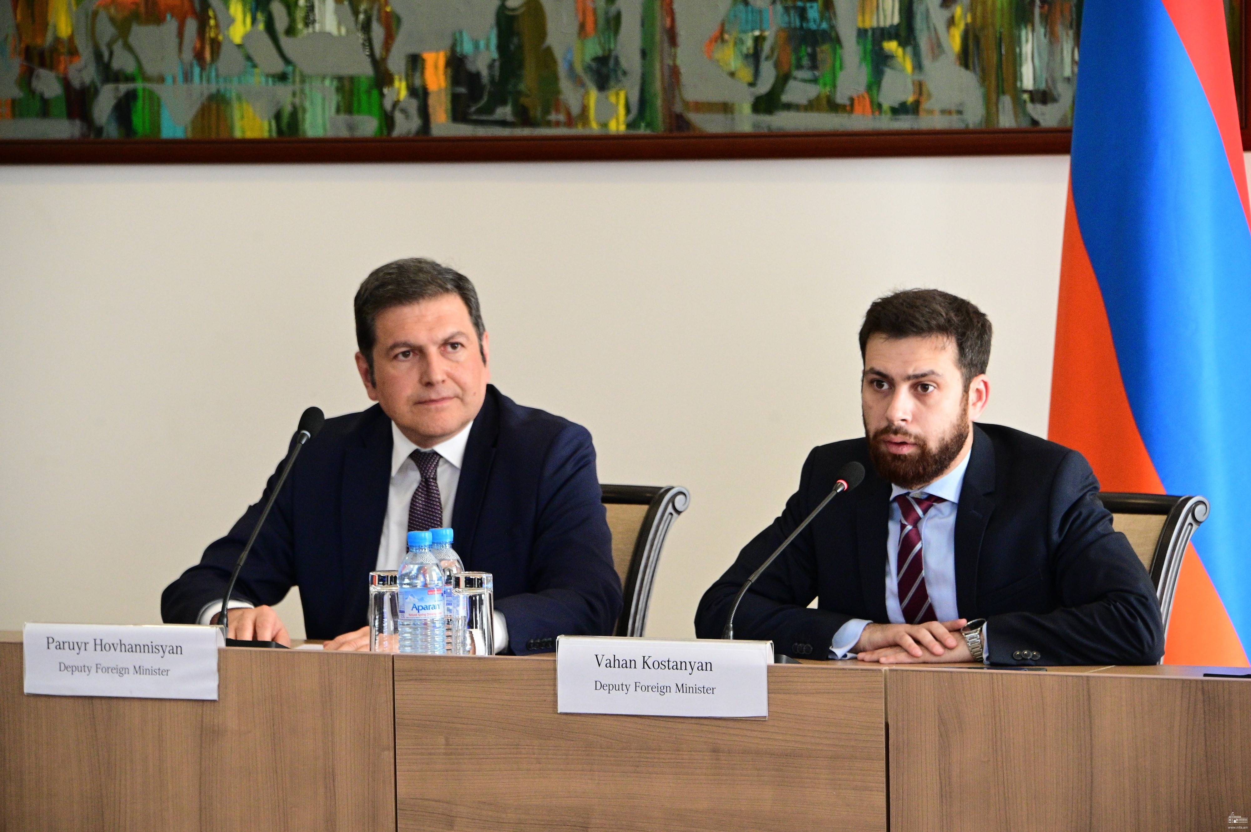Meeting with the heads of diplomatic missions and representatives of ...