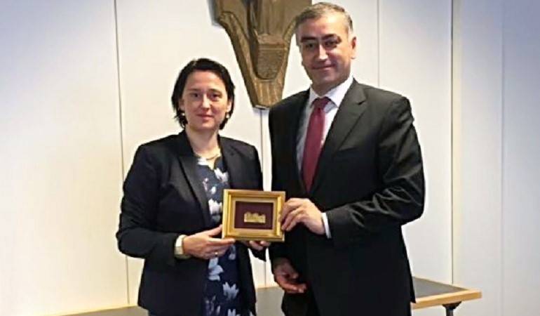 Meeting of Ambassador Armen Papikyan with the head of Austria-Armenia ...